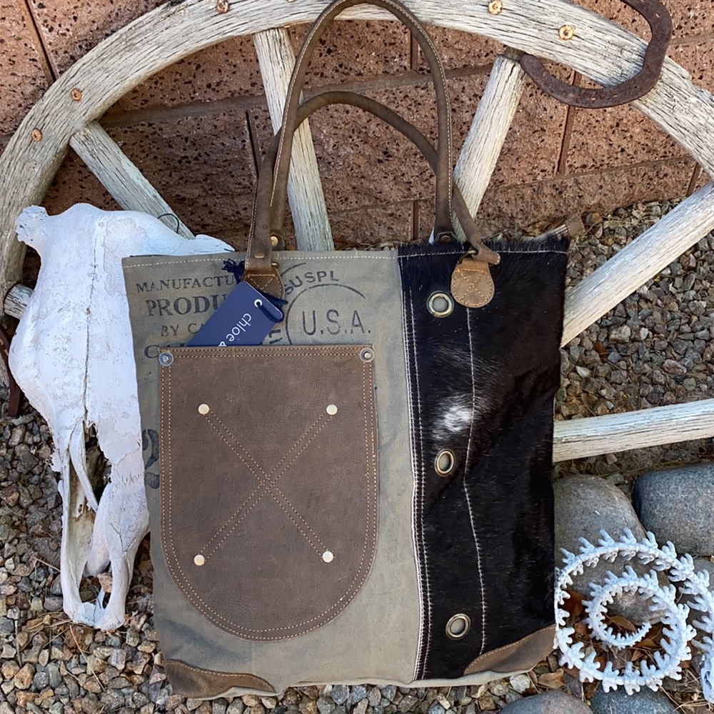 Chloe & Lex Leather Canvas And Cowhide Oversized Unis… - Gem